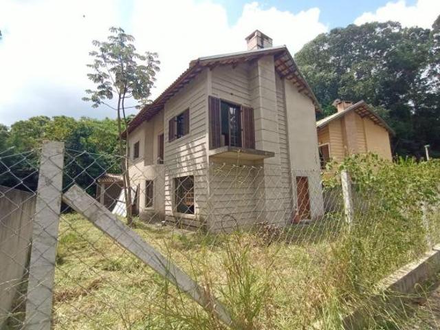 Ideal para investidor! Casa inacabada para finalização em condomínio de alto padrão na Granja Viana