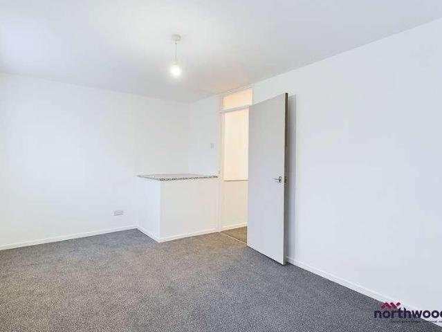 Iden Street, Hampden Park, Eastbourne, BN22