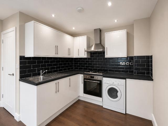 Idenden House, Medway Street, Maidstone ME14, 1 bed flat to rent, £950 pcm | PrimeLocation