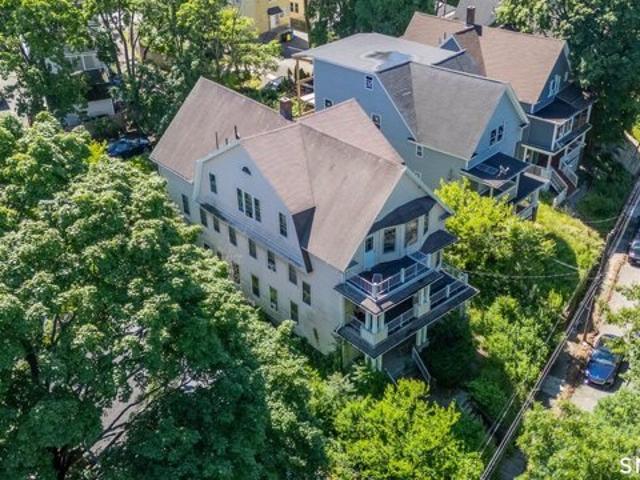 Idylwood Ave, Waterbury, Home For Sale