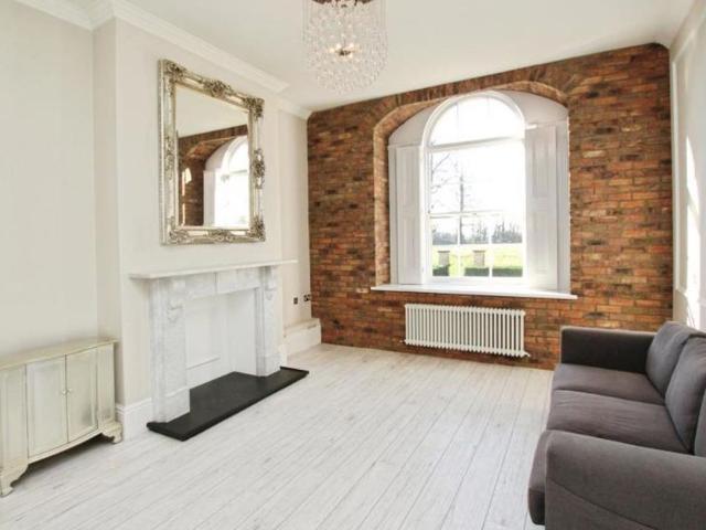 If you are a looking for a stunning two bedroom property with character features then this is the property for you. It is located in Stapleton with Bristol city centre just a short drive or bus journey away. This unique property is sure to let quickly so please contact us for more details…