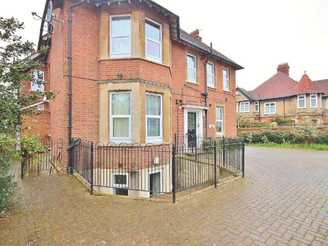 Iffley Road, Cowley, Oxford OX4, Studio to rent, £1,300 pcm | PrimeLocation