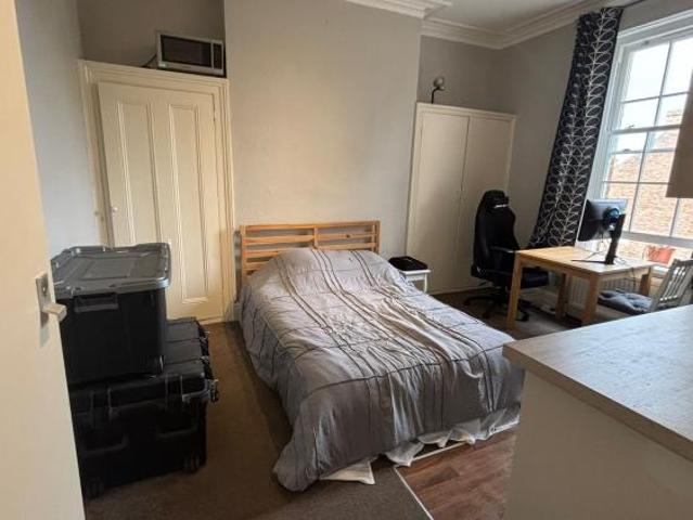 Iffley Road Oxford 1 bed house to rent £1,375 pcm £317 pw