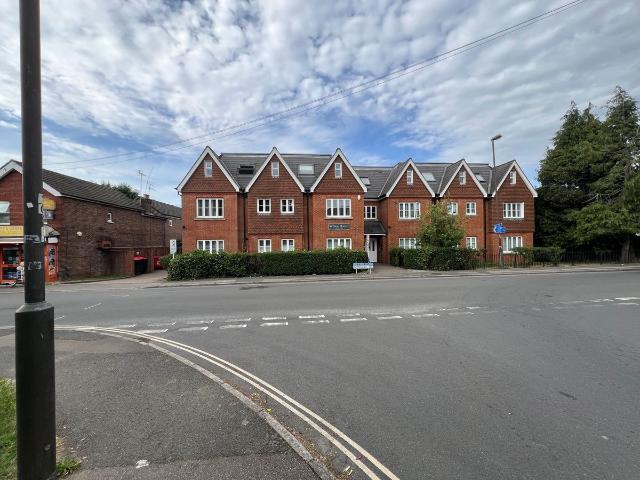 Ifield Road, Crawley RH11, 1 bed flat to rent, £1,200 pcm | PrimeLocation
