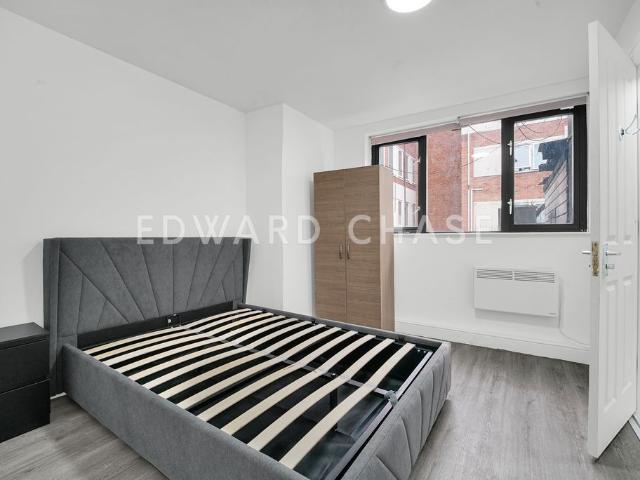 IG1, Property to rent, £825 pcm | PrimeLocation