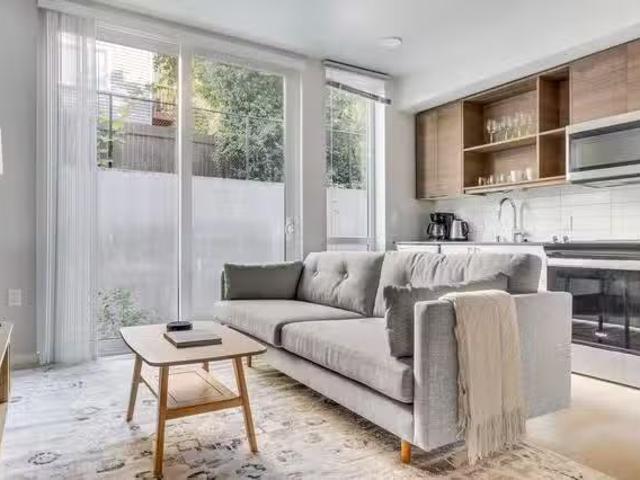 Ion Queen Anne, 2222 15th Ave West, West Queen Anne 1 Bedroo.