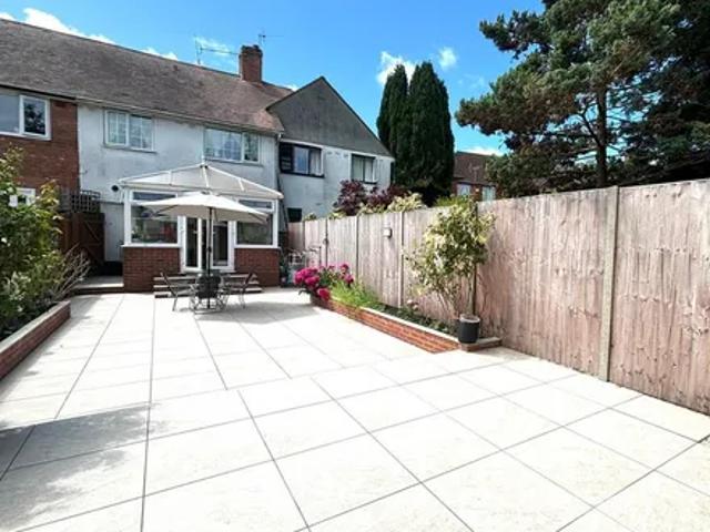 Ilmington Road, Bartley Green, B29 5LH, United Kingdom | 3 bed house for rent #124158679 | Rentberry