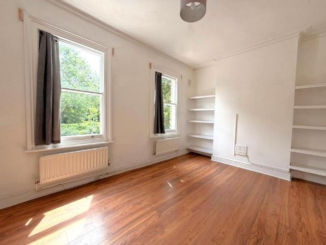Ilbert Street, Queens Park, London W10 1 bed flat to rent £1,690 pcm £390 pw