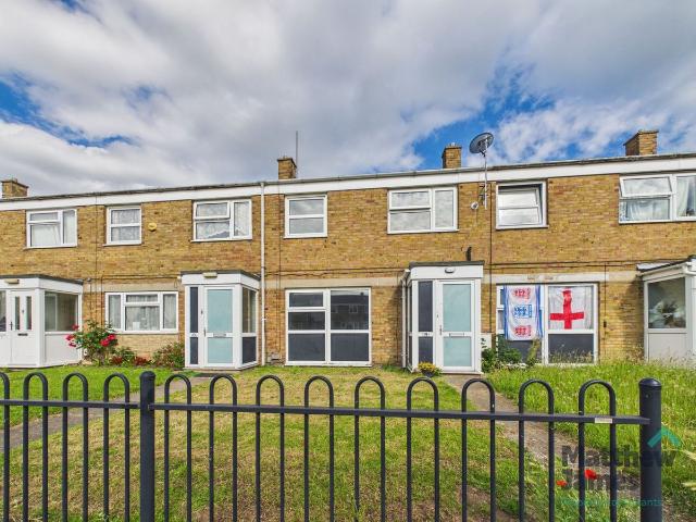Ilex Close, Colchester CO2, 3 bed terraced house to rent, £1,350 pcm | PrimeLocation