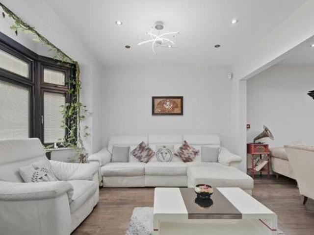 Ilford, Greater London, 4 Bedroom Terraced