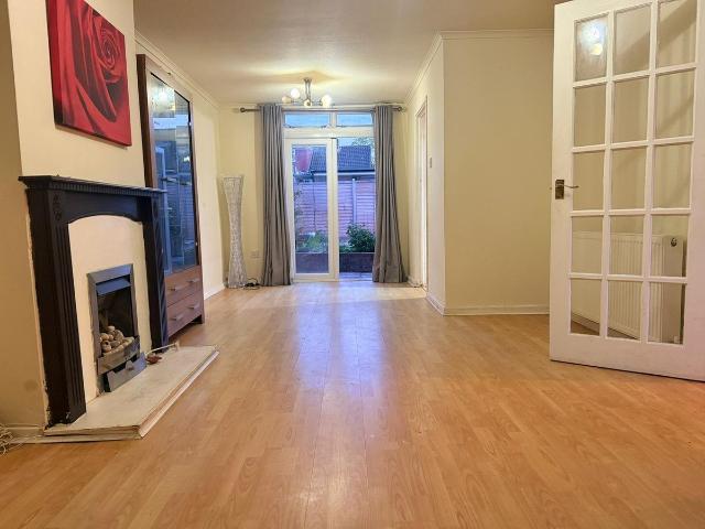 Ilford IG5, 4 bed semi detached house to rent, £2,500 pcm | PrimeLocation
