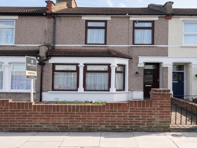 Ilford IG1, 4 bed terraced house to rent, £2,600 pcm | PrimeLocation