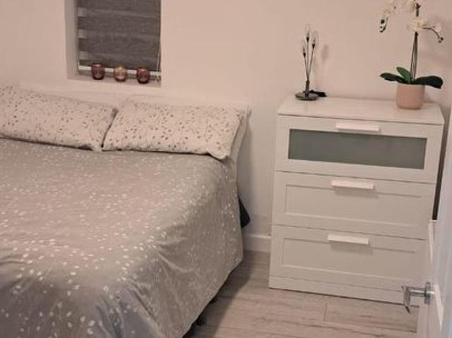Ilford IG3, 1 bed flat to rent, £1,500 pcm | PrimeLocation