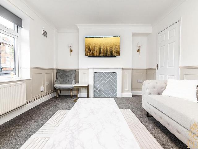 Ilkeston Road, Nottingham NG7, 3 bed property to rent, £1,300 pcm | PrimeLocation