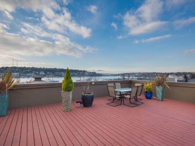 Illumina Apartment Homes Studio Apartment for Rent at 219 E Garfield St, Seattle, WA 98102 South Lake Union