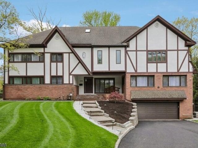 Illingworth Ave, Englewood, Home For Sale
