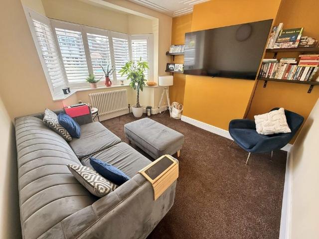 Illingworth Avenue, Normanton