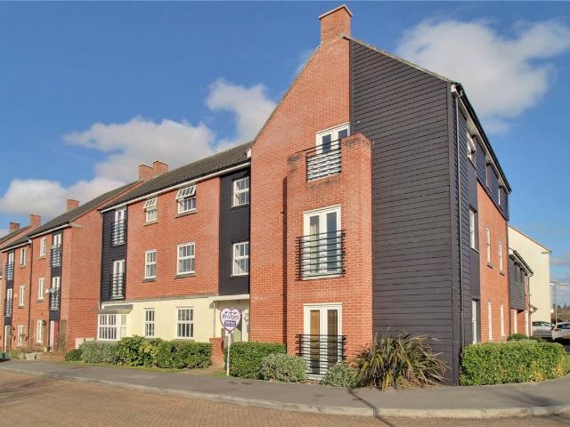 Ilsley Road, Basingstoke, Hampshire RG24, 2 bed flat to rent, £1,300 pcm | PrimeLocation