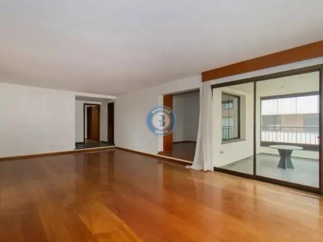 Imóvel com 250 metros quadrados com 4 quartos em Campo Belo São Paulo SP