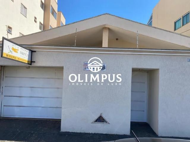 Imóvel comercial com amplo espaço