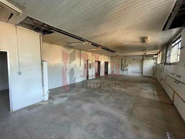 Imóvel Comercial de Esquina para Venda ou Locação no Bom Retiro com 1.301 m²