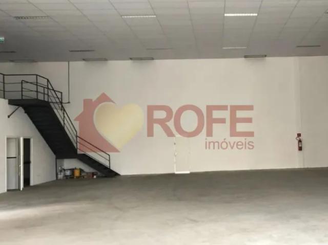 Imóvel comercial 310m², com Vão livre, salas cozinha e banheiros