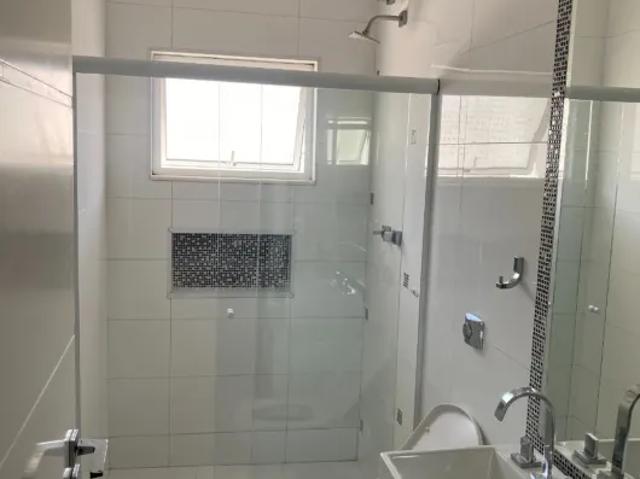 Imóvel de luxo no Jardim Ibiti do Paço: Casa em Condomínio com 4 suítes, 3 salas e 410,64m² Venda