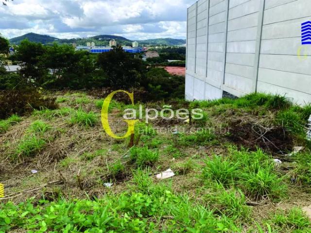 Imóvel para venda tem 3028 metros quadrados em Chácaras Marco Barueri SP