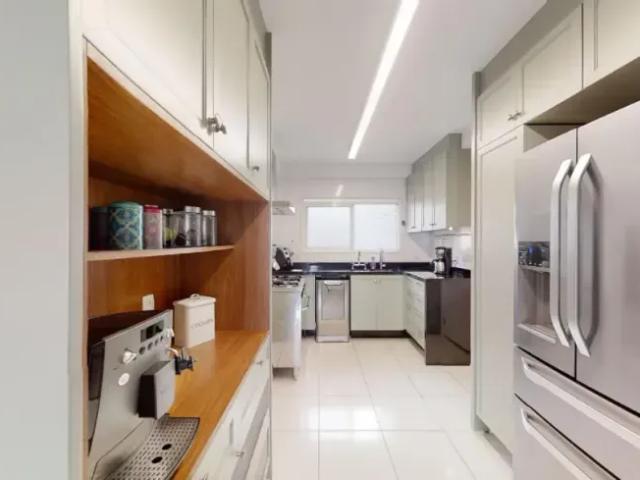 Imóvel para venda tem 354 metros quadrados com 4 quartos em Alto de Pinheiros São Paulo SP