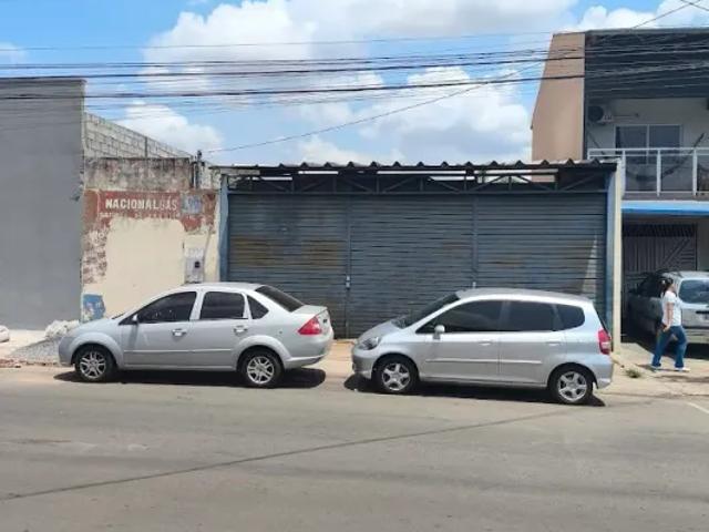 Imóvel para venda tem 350 metros quadrados em Esplanada do Anicuns Goiânia GO