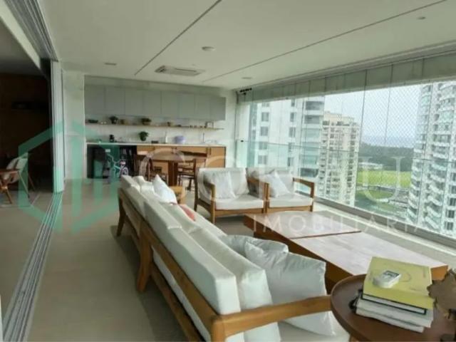 Imóvel para venda tem 381 m² com 4 suítes na Barra da Tijuca Rio de Janeiro RJ