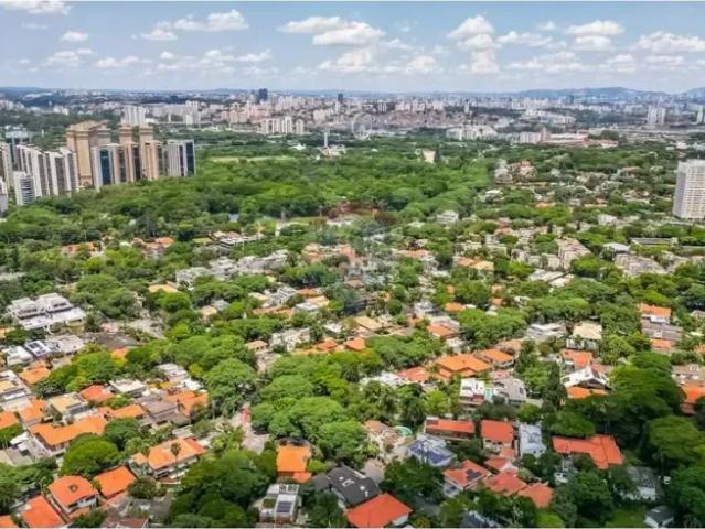 Imóvel para venda tem 516 metros quadrados em Vila Madalena São Paulo SP