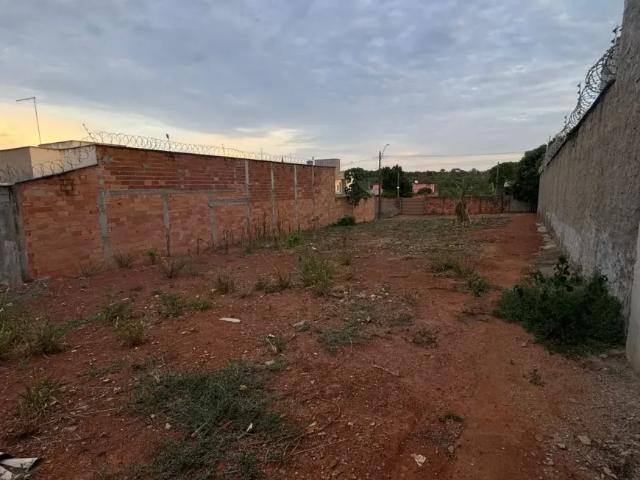 Imóvel para venda com 406 metros quadrados em Residencial Vale das Brisas Goiânia GO