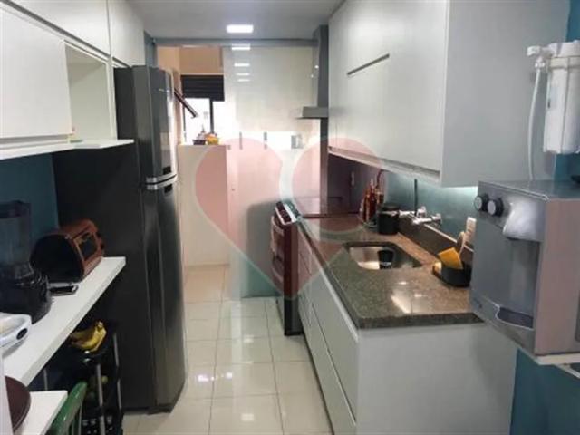 Imóvel para venda possui 110 metros quadrados com 3 quartos em Barra da Tijuca Rio de Janeiro RJ