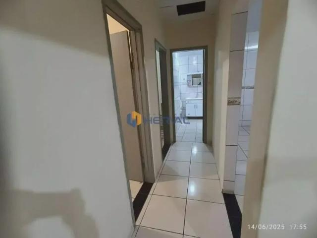 Imóvel para venda possui 187 metros quadrados com 3 quartos em Parque Avenida Maringá PR