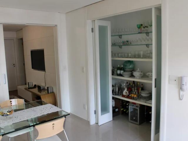 Imóvel para venda possui 235 metros quadrados com 4 quartos em Aclimação São Paulo SP
