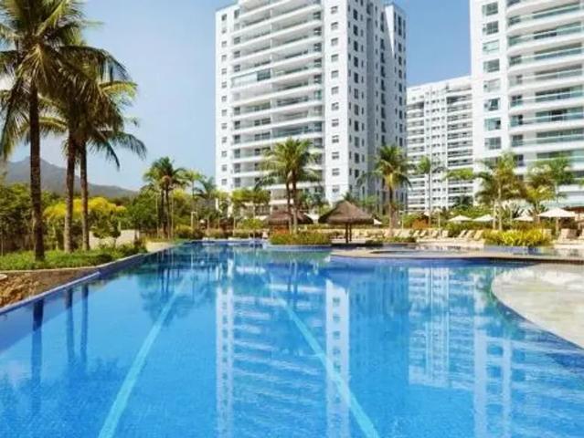 Imóvel para venda possui 250 metros quadrados com 4 quartos em Barra da Tijuca Rio de Janeiro RJ