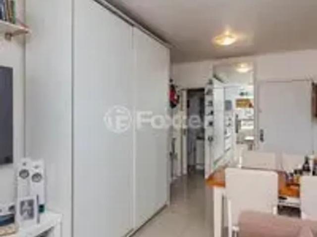 Imóvel para venda possui 48 metros quadrados com 1 quarto em Boa Vista Porto Alegre RS