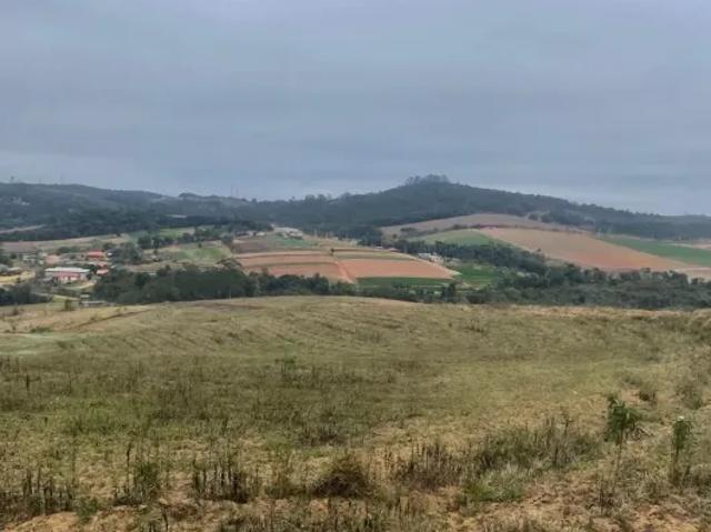 Imóvel para venda possui 500 metros quadrados em Recreio Topázio Caucaia do Alto cotia sp