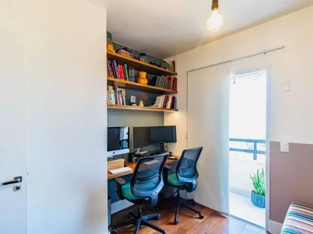 Imóvel para venda possui 75000 metros quadrados com 3 quartos em Jardim Ester São Paulo SP