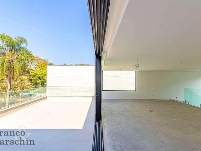 Imóvel para venda possui 870 metros quadrados com 5 quartos em Brooklin Paulista São Paulo SP