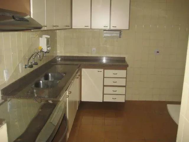 Imóvel para aluguel e venda possui 107 metros quadrados com 3 quartos