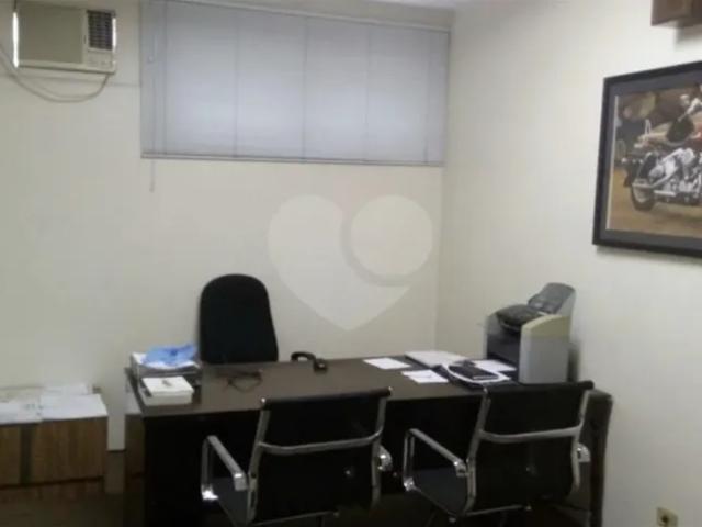 Imóvel para aluguel e venda possui 388 metros quadrados com 6 quartos em Centro Piracicaba SP