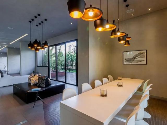 Imóvel para aluguel e venda possui 68 metros quadrados com 1 quarto em Vila Olímpia São Paulo SP