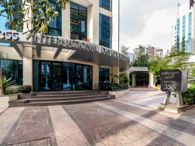 Imóvel para aluguel possui 64 metros quadrados com 1 quarto em Moema São Paulo SP