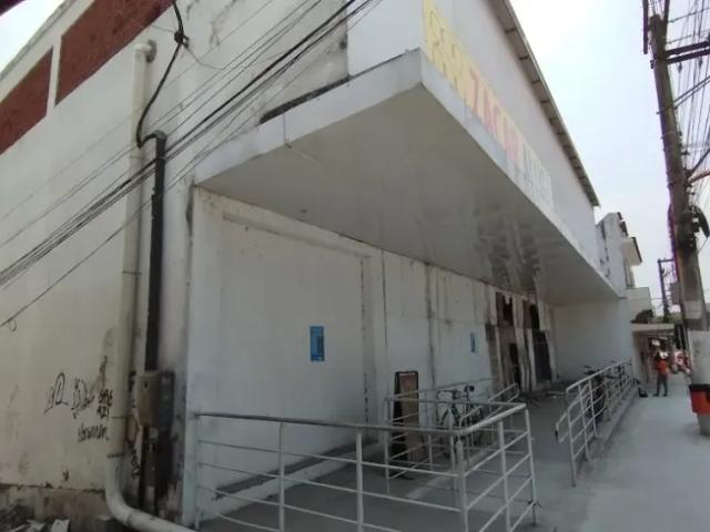 Imóvel para aluguel possui 300 metros quadrados em Venda das Pedras Itaboraí RJ