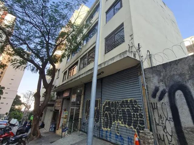 Imóvel para aluguel possui 30 metros quadrados com 2 quartos em Bela Vista São Paulo SP