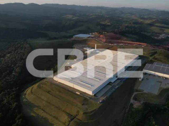 Imóvel para aluguel tem 7000 metros quadrados em Centro Extrema MG