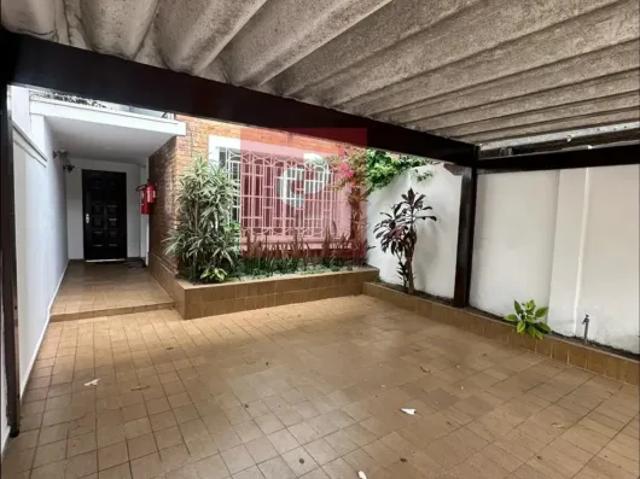 Imóvel para aluguel tem 200 metros quadrados com 6 quartos em Indianópolis São Paulo SP