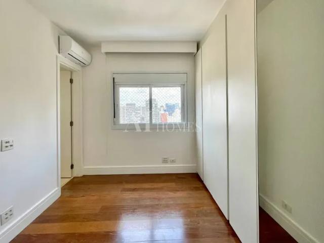 Imóvel para aluguel tem 298 metros quadrados com 4 quartos em Vila Nova Conceição São Paulo SP